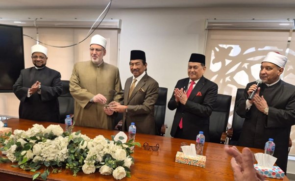 Sabah perkasa agenda Islam sederhana melalui kerjasama Al-Azhar